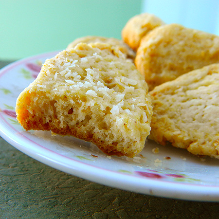 Receita Biscoitos de nata com coco